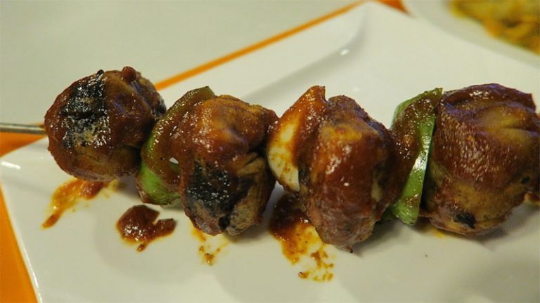 11 Best Momos in Kathmandu & Where to Find them - GRRRLTRAVELER